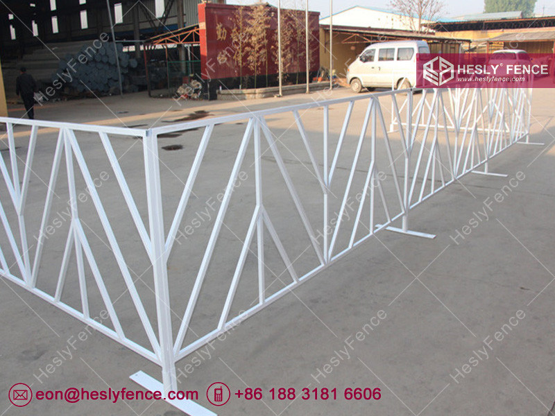 1.1m high Chevron Steel Fence Panel | Pedestrian Barricade | 3/4 ...